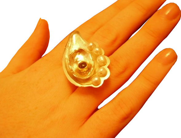 jellyfish ring on hand - Jodie Gearing