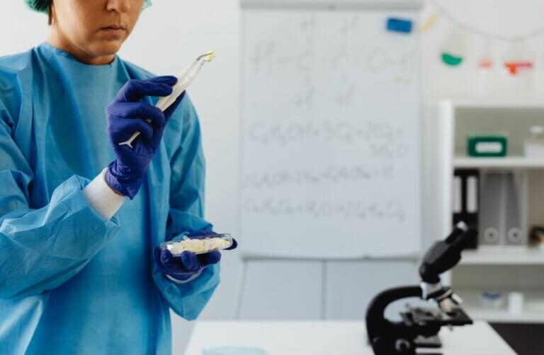 Natural diamond, Lab-grown diamond, or Moissanite - which is best ...